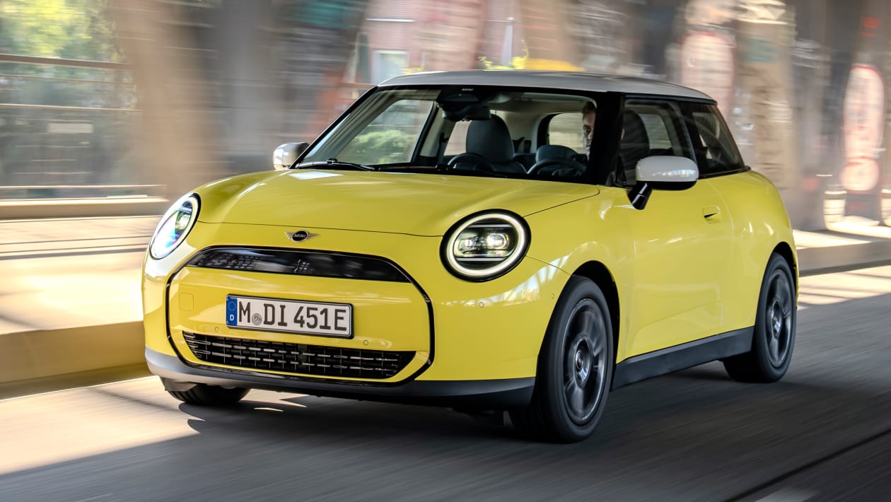 Mini Cooper E Goes Back To Basics With Cut Price ‘classic Trim Level